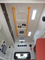 China Mercedes-Benz Weiting Gasoline Ambulance 7-Seat 4×2 Automatic with 2.0L Engine and 2700mm Medical Cabin for sale