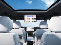 China Plug-In Hybrid Large SUV 5050mm Length 235km Electric Range Dual Motor 4WD Automatic Transmission for sale