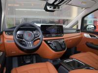 China Hongqi 7-Seater Luxury Business MPV - 2.0L Turbo Engine, 8-Speed Automatic Transmission, 5222mm Length for sale