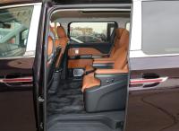 China Hongqi 7-Seater Luxury Business MPV - 2.0L Turbo Engine, 8-Speed Automatic Transmission, 5222mm Length for sale