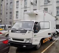 China Jiangling Refrigerated Cargo Van 4×2 Diesel 5MT 4495KG Total Mass with -18℃ Cooling System for sale
