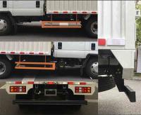 China Isuzu 5 Seater Insulated Delivery Van 126hp Diesel Engine 3105×2100×2100mm Cargo Box GB17691-2018 Country VI for sale