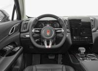 China Hongqi HS3 SUV 1.5T & 2.0T Gasoline Models with 2770mm Wheelbase and 4WD Option for sale