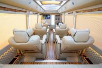 China Toyota Coaster 11-Seater Business Bus with 3956ml V6 Engine and 5-Speed Manual Transmission for sale