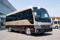 China Toyota Coaster 12 Seater Tourist Bus with 3956ml V6 Gasoline Engine and 5-Speed Manual Transmission for sale