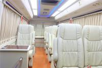 China Jiangling 23-Seater Diesel Tourist Bus Business Reception Bus 4×2 Manual Transmission for sale