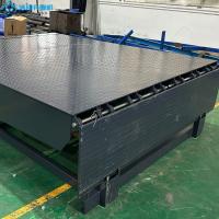 China Large Goods Loading Dock Leveler Hydraulic Warehouse Mobile Dock Equipment for sale
