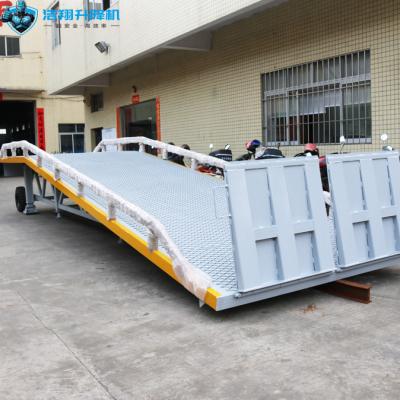 China OEM Steel Manual Portable Loading Docks Ramp Yard 120cm-168cm for sale