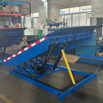 China Mechanical Container Loading Dock Leveler Platform Lifter 15mm Plate for sale