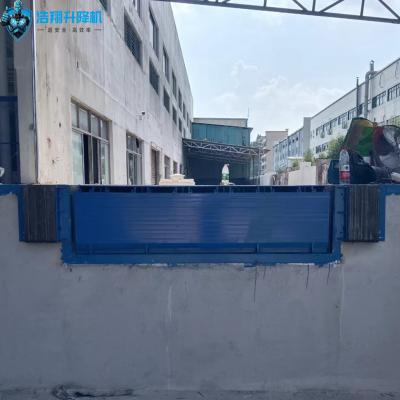 China Hydraulic Loading Yard Ramp Non-Slip Diamond Mesh and Precision Steel Pipe for sale