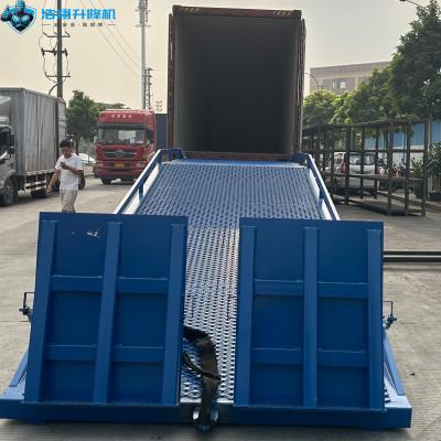 China 2.2m Width 10ton Hydraulic Mobile Container Truck Loading Unloading Yard Ramp for sale