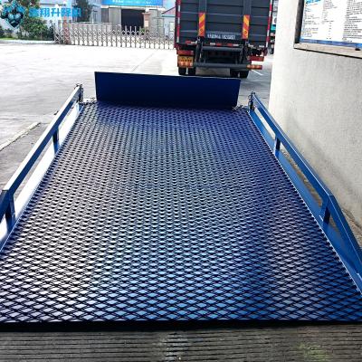China Factory New 3T Mobile Loading Container Ramp for Forklift Warehouse Movable Dock Ramp for sale