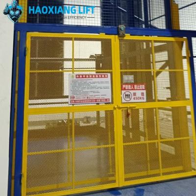 China Large Industrial Hydraulic Freight Elevator 500-2000kg - Tailored for Indoor Warehouse Loading Needs for sale