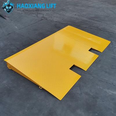China Portable Aluminum Container Ramp - 5 Ton Warehouse Loading Ramp for sale