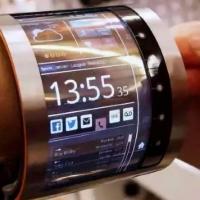 China Ultra-Thin Flexible UTG Glass 0.03-0.05mm for Foldable Phone Displays with 300,000+ Bend Cycles for sale
