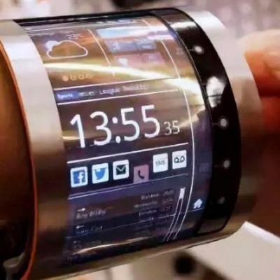 China Ultra-Thin Flexible UTG Glass 0.03-0.05mm for Foldable Phone Displays with 300,000+ Bend Cycles for sale