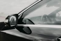 China Ultra Clear Automotive Laminated Glass 0.3-6.0mm Thickness 1300×1100mm Size for Vehicle Windows for sale