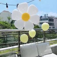 China Ins Style Cute Daisy Flower Shape Foil Balloons Globos Party Decoration for sale