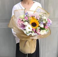 China Waterproof Transparent Matte Non Woven Tissue Flowers Wrapping Paper For Bouquet for sale