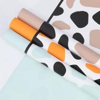 China Giraffe Floral Packaging Paper Waterproof Plastics Gravure Printing Wax Specialty Paper for sale