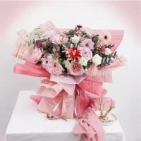 China Flower Letter Printed Personalized Gift Wrapping Paper for Reed Pulp Bouquet Packing for sale
