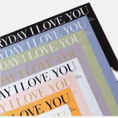 China Valentine's Day Hugs gift for packaging floral custom bouquet wrapping paper Flowers wrapping paper for sale