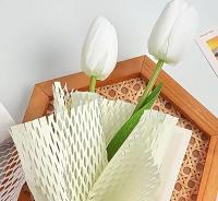 China Thickened Waterproof Honeycomb Paper Flower Wrapping Paper Customized Color Available for sale