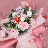 China 60cm*60cm Personalized Flower Wrapping Paper with Fashion Flower Letter Print for sale