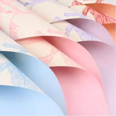 China Valentine's Day Printing Special-shaped Flower Wrapping Paper 50g Mixed Pulp Waterproof for sale