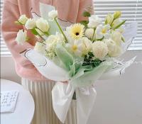 China 58CM * 58CM OPP Floral Wrapping Paper Sheets for Fresh Flowers Bouquet Gift Packaging for sale