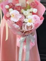 China 2024 New Arrival Hot Sale High Quality Heart Printing Colorful Waterproof Florist Bouquet  Wrapping Paper Wholesale for sale