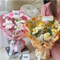 China Waterproof Rose Bouquet Wrapping Paper in Neon Love Colors DIY Craft Material for sale