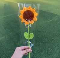China 20x35cm Realistic Knitted Yarn Flower Bouquet with Multiple Color Choices for sale