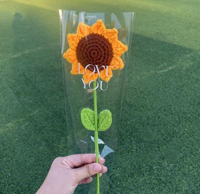 China 20x35cm Realistic Knitted Yarn Flower Bouquet with Multiple Color Choices for sale