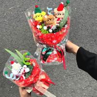 China Christmas Twist-Tie Puppy Plush Bouquet Handmade Cute Dog Flower Gift for Boyfriend/Girlfriend Ready-to-Gift for sale