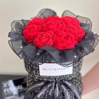 China Festival Flower Bouquets Knitted Woolen Flowers Eternal Flowers Knitted Roses Creative Birthday Gifts Flower Bouquets for Girlfriend and Best Friends for sale
