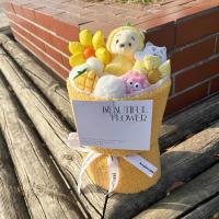 China Pineapple Bear Plush Doll Flower Bouquets Given to Girlfriends as Birthday Gifts and Graduation Gifts on May 20th and Qixi Festival Valentine's Day for sale