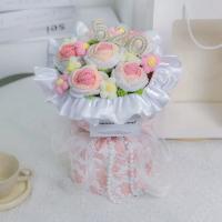 China Qixi Festival Gifts Knitted Rose Flower Bouquets Gradient Rose Flowers Gifts for Girlfriend on Valentine's Day for sale