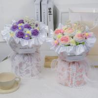 China Qixi Festival Gifts Knitted Rose Flower Bouquets Gradient Rose Flowers Gifts for Girlfriend on Valentine's Day for sale