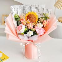 China Handcrafted Sunflower and Rose Bouquet Perfect for Mother's Day or Valentine's Day Gifts for sale