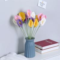 China Handmade Yarn Flower Bouquet - Knitted Calla Lily Artificial Blooms, Crochet Floral Arrangement for sale