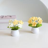 China Myosotis Forget-Me-Not Artificial Flower Potted Plant Handmade Home Décor Knitted Yarn Arrangement Creative Gift 5.5x10cm for sale