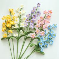 China 7x44cm Handmade Knitted Forget-Me-Not Bouquet Crochet Artificial Flower Arrangement with Multiple Color for sale