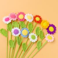 China Multiple Color Handmade Crochet Daisy Flower Bouquet Creative Artificial Flowers Perfect Valentine's Day Gift for Best Friend for sale