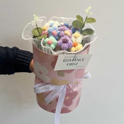 China Birthday Gift Handmade Knitted Woolen Flower Bouquet Roses Gift for Girls and Best Friends Graduation Finished Product Creative Valentine's Day and for Teachers for sale