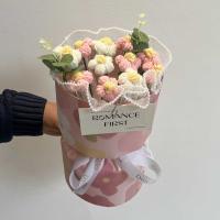 China Birthday Gift Handmade Knitted Woolen Flower Bouquet Roses Gift for Girls and Best Friends Graduation Finished Product Creative Valentine's Day and for Teachers for sale