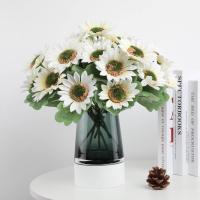 China 20x27cm Artificial Sunflower Bouquet Made of Durable Plastic for Long-Lasting Beauty for sale