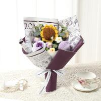 China 20x35cm Hand-Knitted Bouquet Sunflower and Rose Simulation Wool in Multiple Colors Ideal for Valentine's Day and Birthdays for sale
