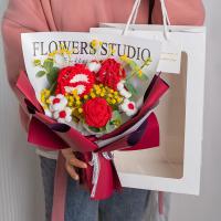 China 40x30cm Carnation Knitted Yarn Bouquet Beautiful Mother's Day Present for sale