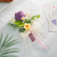 China Teacher's Day Gift / Mother's Day Present - Practical Pen with Knitted Sunflower Bouquet for sale